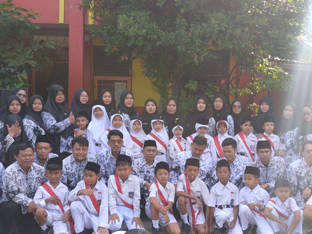 Hari Guru Nasional 2025 di SDN Daan Mogot 1 dan 3 - kobennews.id